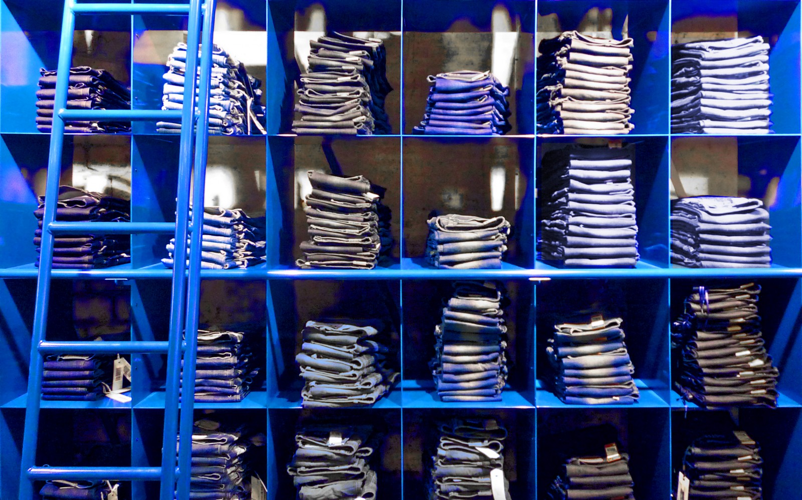 VEVS Interior Design - DE RODE WINKEL