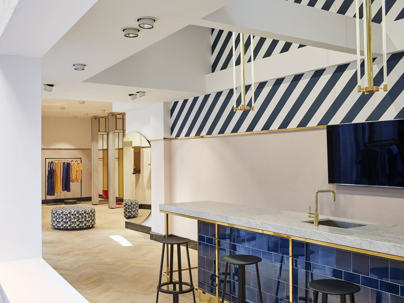 VEVS Interior Design - DE RODE WINKEL