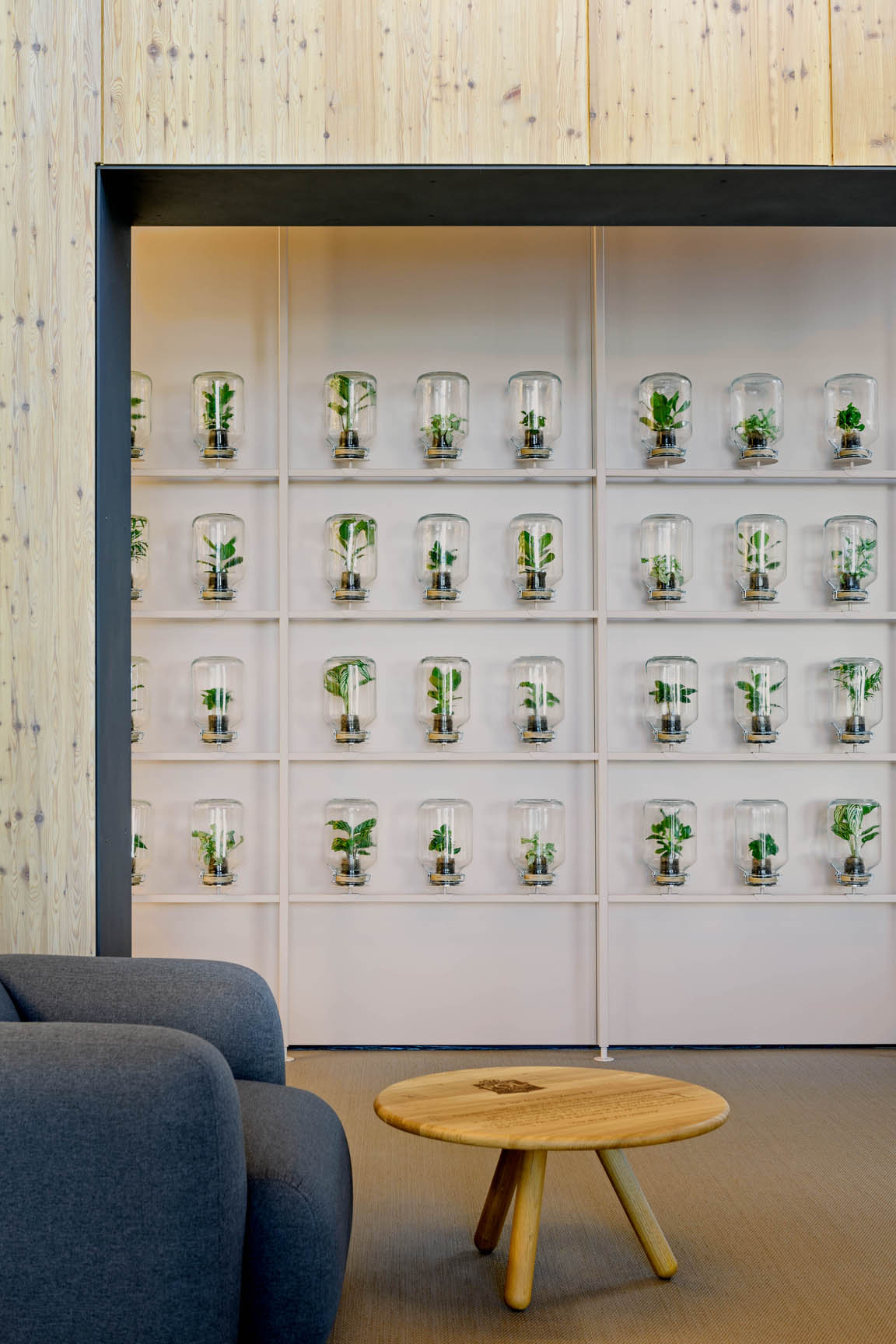 VEVS Interior Design - DTI GROUP OFFICE