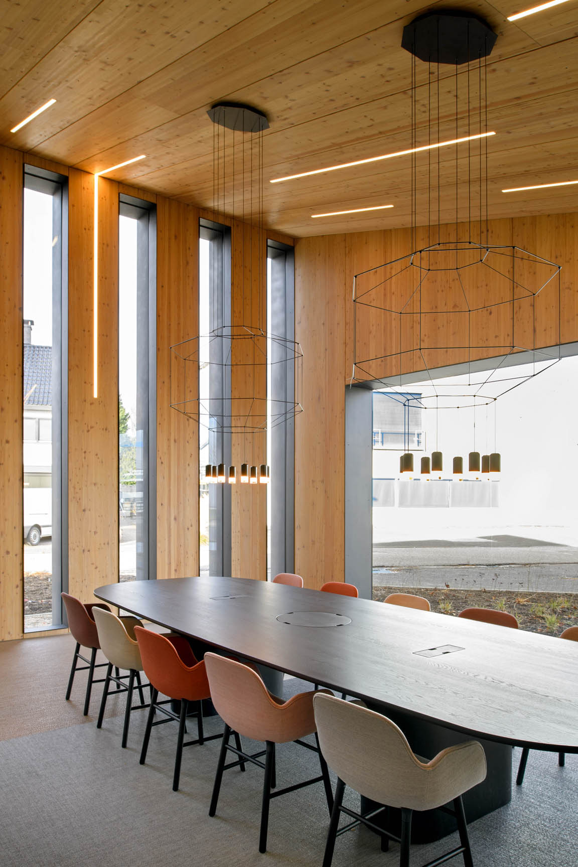 VEVS Interior Design - DTI GROUP OFFICE